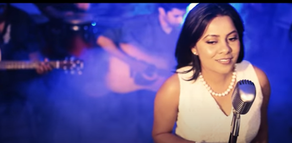 Kimada Nawe (කිමද නාවේ) - Cover - Randini Mahanama & the මගෝඩීස් ...